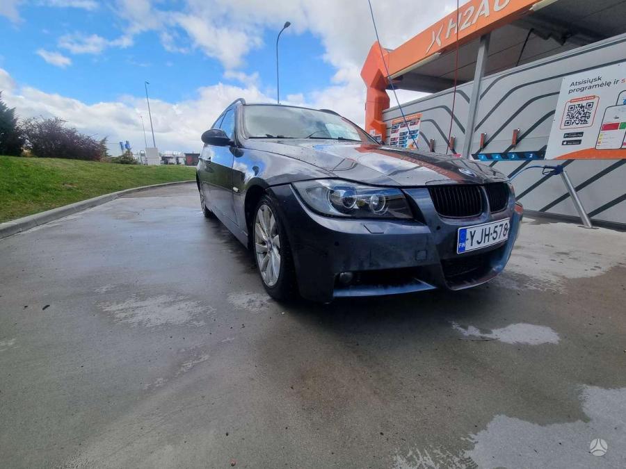 Pelēks BMW 330 2007 Kauņa, ar dzinēja tilpumu 2.99 L un nobraukumu 345 tūkst. km par 3000 €, foto 8 vietnē AUTOMOTO.COM.LV