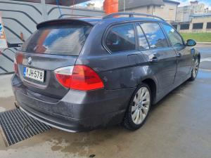Grey BMW 330 2007 in Kaunas, with an engine capacity of 3.00 L and mileage of 320 thousand km for 3000 €, photo 5 on AUTOMOTO.COM.LV