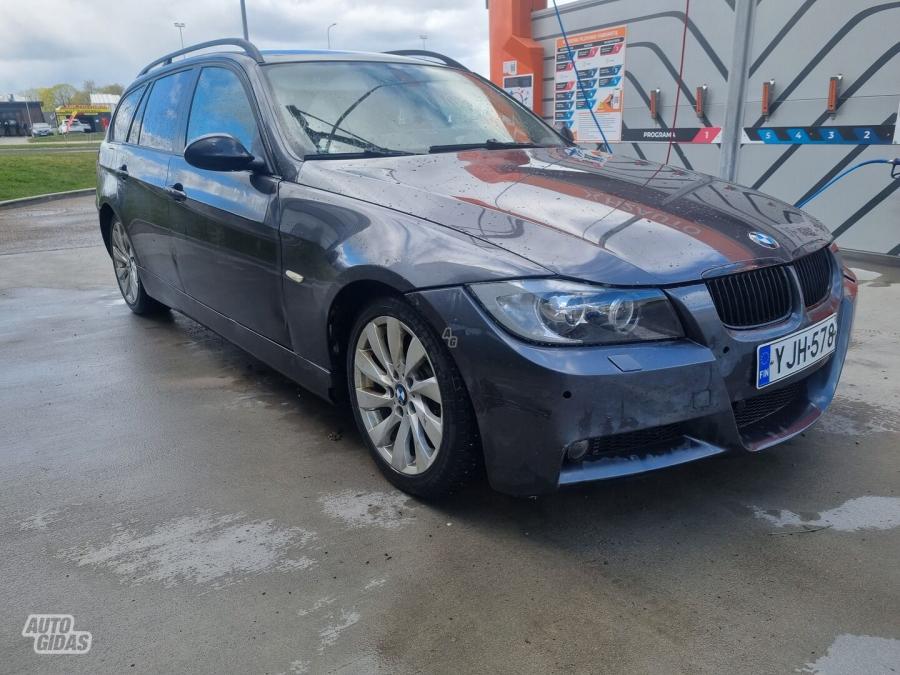 Grey BMW 330 2007 in Kaunas, with an engine capacity of 3.00 L and mileage of 320 thousand km for 3000 €, photo 6 on AUTOMOTO.COM.LV