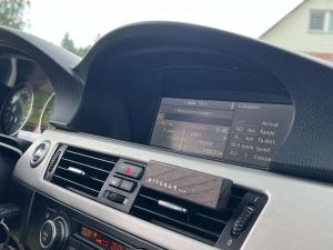 Grey BMW 330 2007 in Vilnius, with an engine capacity of 2.99 L and mileage of 395 thousand km for 4444 €, photo 19 on AUTOMOTO.COM.LV