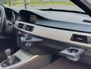 Grey BMW 330 2007 in Vilnius, with an engine capacity of 3.00 L and mileage of 351 thousand km for 3900 €, photo 25 on AUTOMOTO.COM.LV