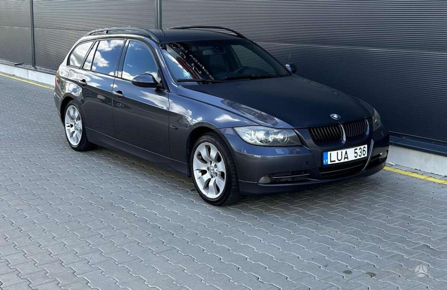 Grey BMW 330 2007 in Vilnius, with an engine capacity of 2.99 L and mileage of 581 thousand km for 3000 €, photo 4 on AUTOMOTO.COM.LV