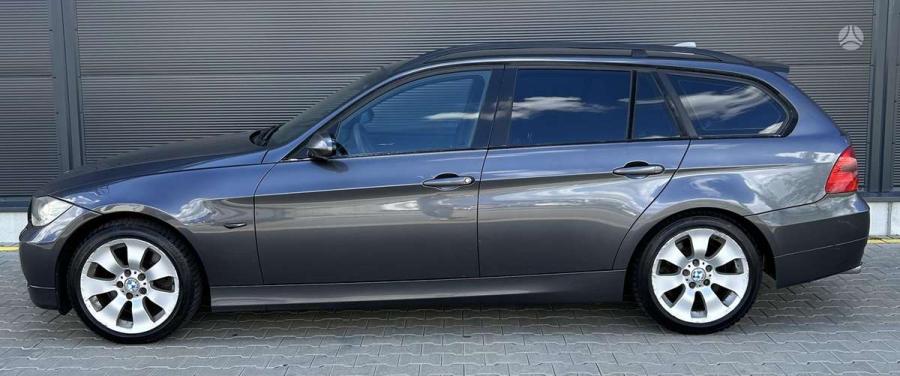 Grey BMW 330 2007 in Vilnius, with an engine capacity of 2.99 L and mileage of 581 thousand km for 3000 €, photo 6 on AUTOMOTO.COM.LV