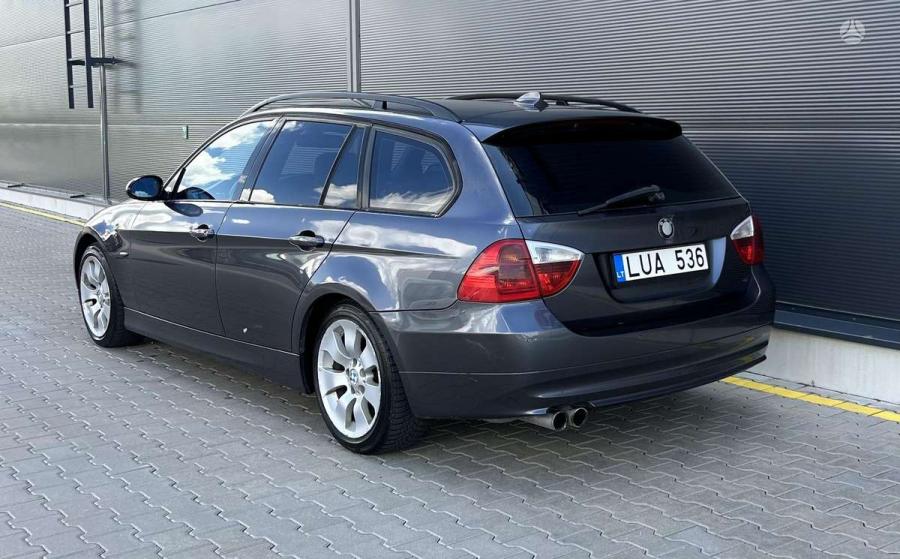 Grey BMW 330 2007 in Vilnius, with an engine capacity of 2.99 L and mileage of 581 thousand km for 3000 €, photo 7 on AUTOMOTO.COM.LV