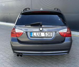 Grey BMW 330 2007 in Vilnius, with an engine capacity of 2.99 L and mileage of 581 thousand km for 3000 €, photo 8 on AUTOMOTO.COM.LV