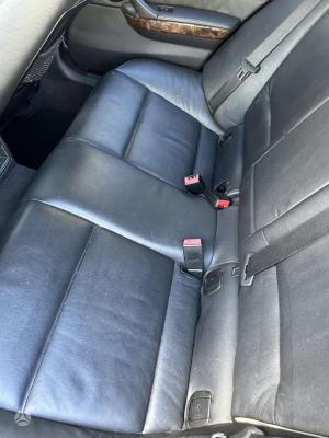 Grey BMW 330 2007 in Vilnius, with an engine capacity of 2.99 L and mileage of 581 thousand km for 3000 €, photo 14 on AUTOMOTO.COM.LV