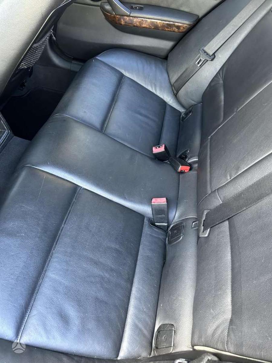 Grey BMW 330 2007 in Vilnius, with an engine capacity of 2.99 L and mileage of 581 thousand km for 3000 €, photo 14 on AUTOMOTO.COM.LV