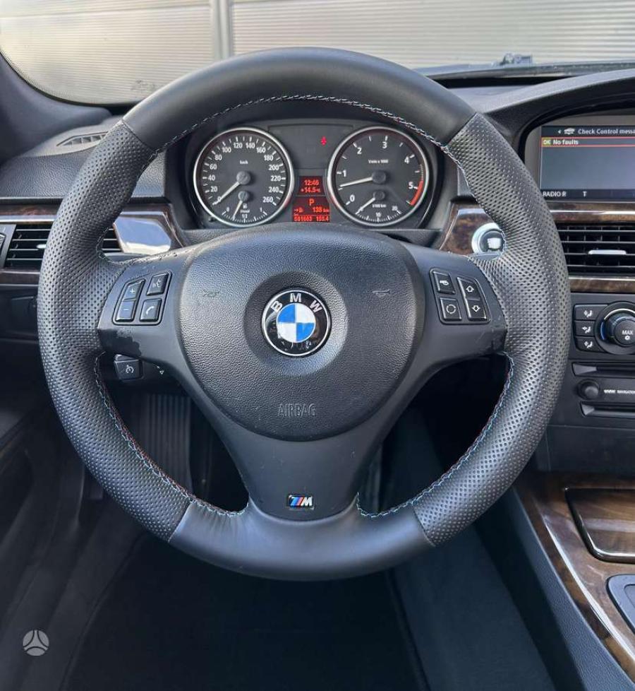 Grey BMW 330 2007 in Vilnius, with an engine capacity of 2.99 L and mileage of 581 thousand km for 3000 €, photo 15 on AUTOMOTO.COM.LV