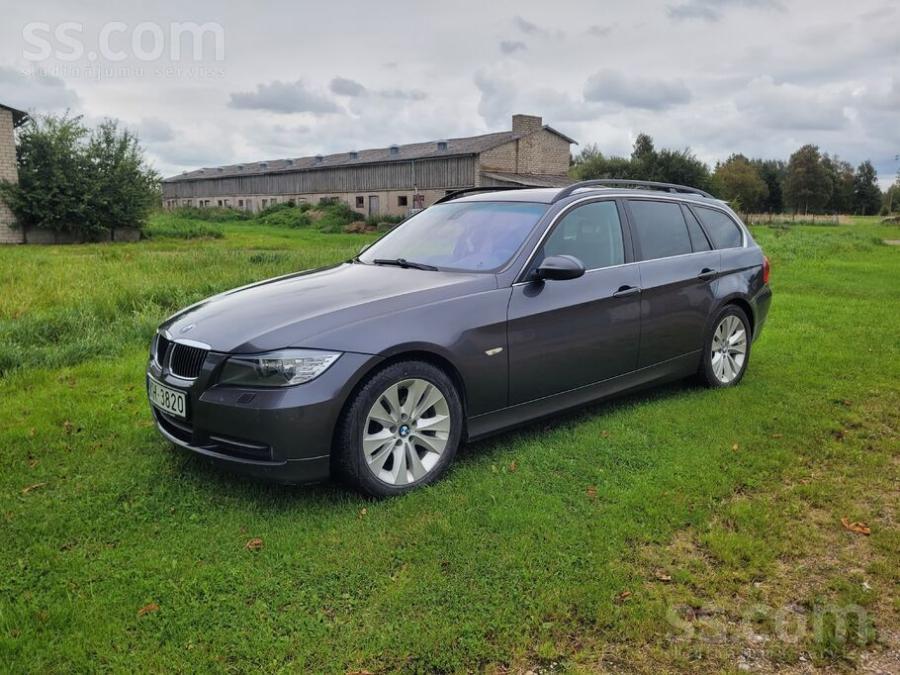 Pelēks BMW 330 2007 Ventspils, ar dzinēja tilpumu 3.00 L un nobraukumu 378 tūkst. km par 3950 €, foto 1 vietnē AUTOMOTO.COM.LV