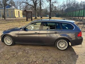 Grey BMW 330 2007 in Vilnius, with an engine capacity of 2.99 L and mileage of 272 thousand km for 4900 €, photo 9 on AUTOMOTO.COM.LV