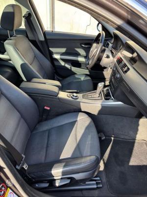Grey BMW 330 2007 in Vilnius, with an engine capacity of 2.99 L and mileage of 272 thousand km for 4900 €, photo 12 on AUTOMOTO.COM.LV