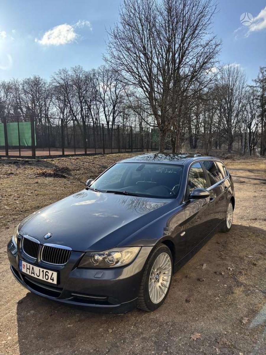 Grey BMW 330 2007 in Vilnius, with an engine capacity of 2.99 L and mileage of 272 thousand km for 4900 €, photo 17 on AUTOMOTO.COM.LV