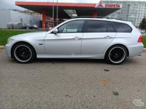 Pelēks BMW 330 2007 Viļņa, ar dzinēja tilpumu 3.00 L un nobraukumu 339 tūkst. km par 4500 €, foto 3 vietnē AUTOMOTO.COM.LV