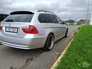 Pelēks BMW 330 2007 Viļņa, ar dzinēja tilpumu 3.00 L un nobraukumu 339 tūkst. km par 4500 €, foto 5 vietnē AUTOMOTO.COM.LV