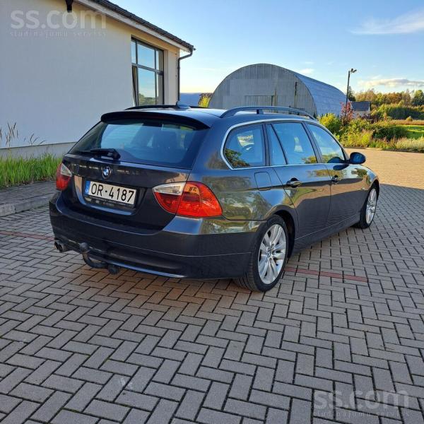 Grey BMW 330 2007 in Rezekne, with an engine capacity of 3.00 L and mileage of 0 thousand km for 4500 €, photo 6 on AUTOMOTO.COM.LV