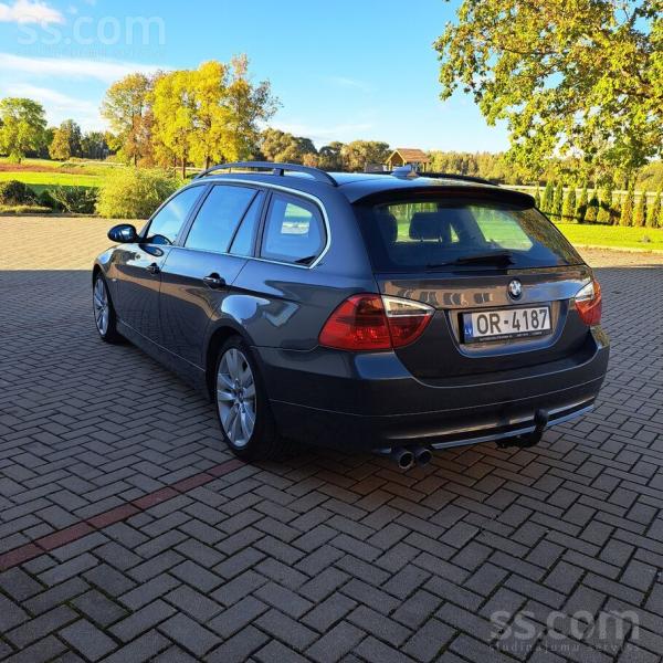 Grey BMW 330 2007 in Rezekne, with an engine capacity of 3.00 L and mileage of 0 thousand km for 4500 €, photo 8 on AUTOMOTO.COM.LV