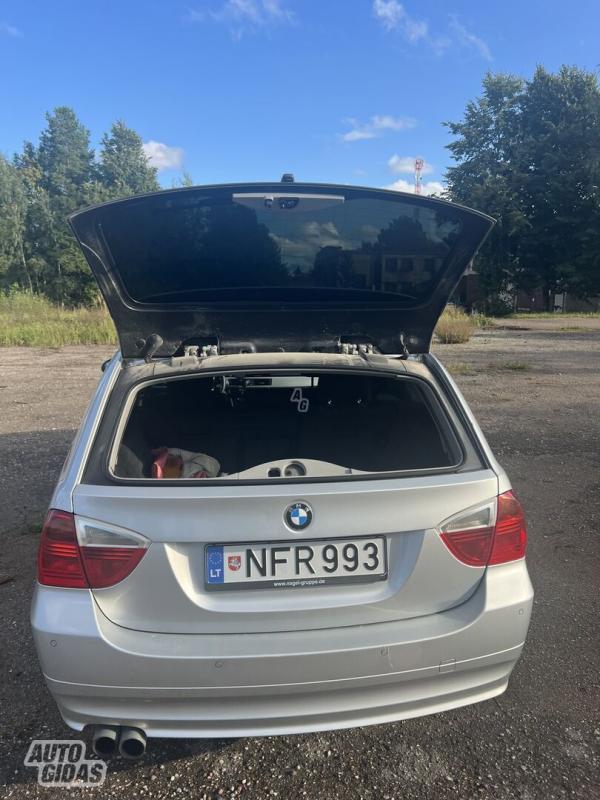 Pelēks BMW 330 2007 Kelmė, ar dzinēja tilpumu 3.00 L un nobraukumu 380 tūkst. km par 3300 €, foto 6 vietnē AUTOMOTO.COM.LV