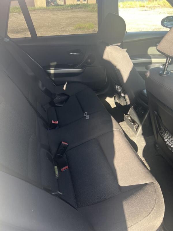 Pelēks BMW 330 2007 Kelmė, ar dzinēja tilpumu 3.00 L un nobraukumu 380 tūkst. km par 3300 €, foto 9 vietnē AUTOMOTO.COM.LV