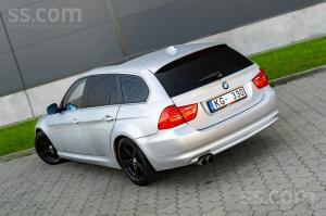 Grey BMW 330 2008 in Riga, with an engine capacity of 3.00 L and mileage of 308 thousand km for 3700 €, photo 5 on AUTOMOTO.COM.LV