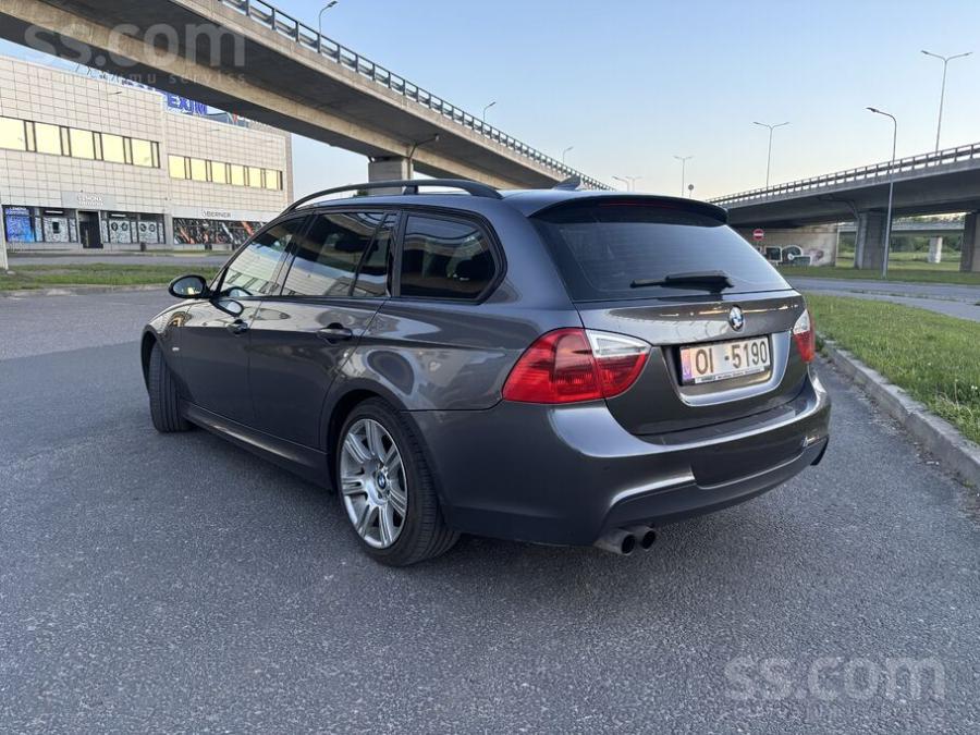 Grey BMW 330 2008 in Riga, with an engine capacity of 3.00 L and mileage of 325 thousand km for 4200 €, photo 3 on AUTOMOTO.COM.LV