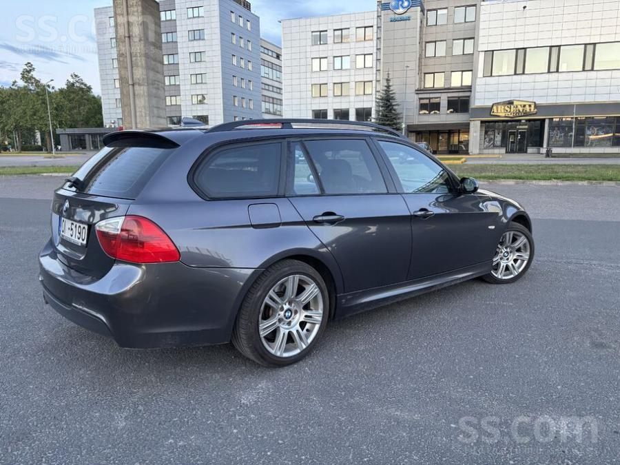 Grey BMW 330 2008 in Riga, with an engine capacity of 3.00 L and mileage of 325 thousand km for 4200 €, photo 5 on AUTOMOTO.COM.LV