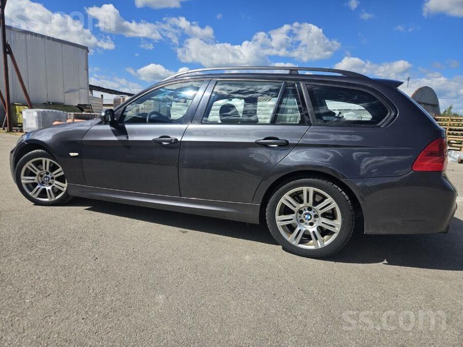 Pelēks BMW 330 2008 Rēzekne, ar dzinēja tilpumu 3.00 L un nobraukumu 360 tūkst. km par 4500 €, foto 4 vietnē AUTOMOTO.COM.LV