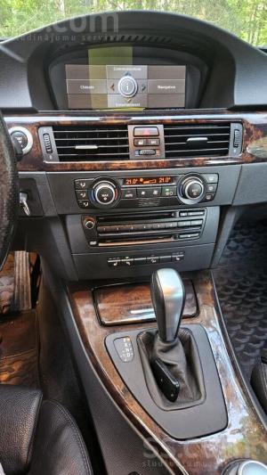 Pelēks BMW 330 2008 Rēzekne, ar dzinēja tilpumu 3.00 L un nobraukumu 359 tūkst. km par 4800 €, foto 8 vietnē AUTOMOTO.COM.LV