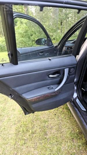 Pelēks BMW 330 2008 Rēzekne, ar dzinēja tilpumu 3.00 L un nobraukumu 359 tūkst. km par 4800 €, foto 12 vietnē AUTOMOTO.COM.LV