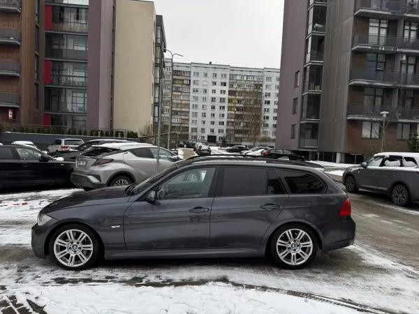 Pelēks BMW 330 2008 Rīga, ar dzinēja tilpumu 3.00 L un nobraukumu 414 tūkst. km par 3690 €, foto 4 vietnē AUTOMOTO.COM.LV