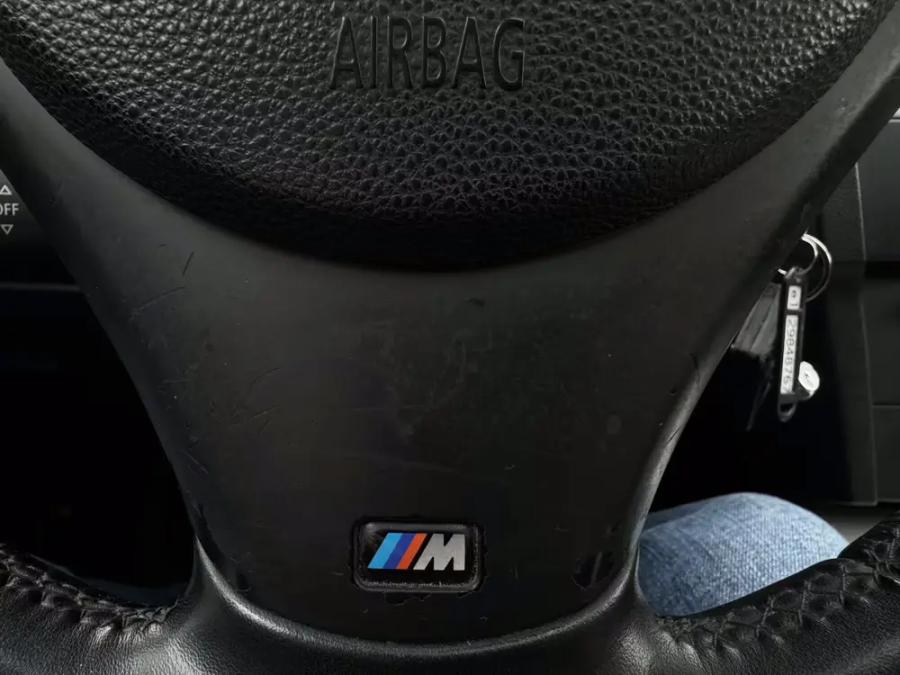 Grey BMW 330 2008 in Riga, with an engine capacity of 3.00 L and mileage of 414 thousand km for 3690 €, photo 16 on AUTOMOTO.COM.LV