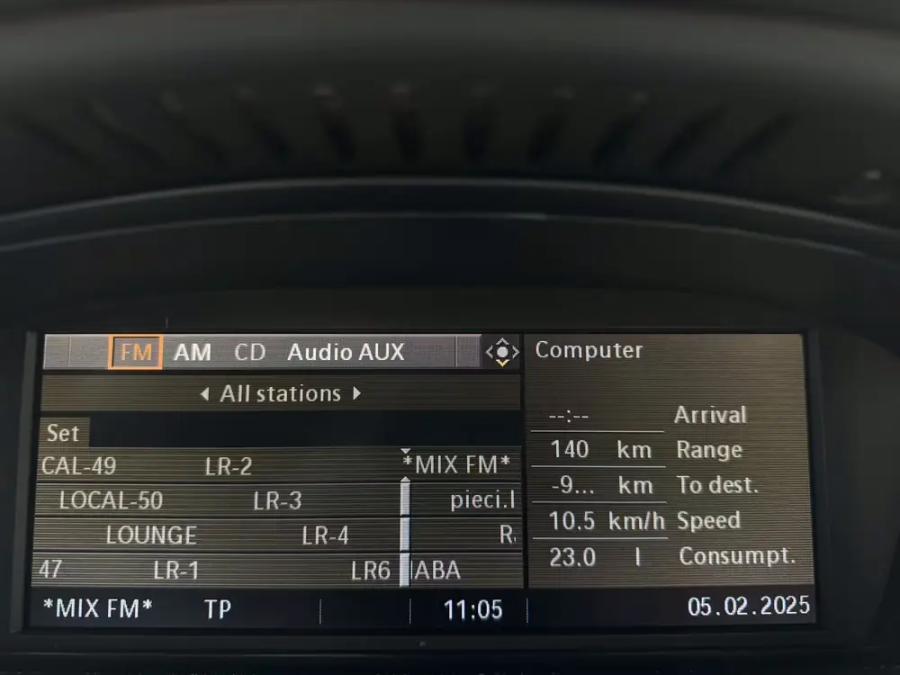 Grey BMW 330 2008 in Riga, with an engine capacity of 3.00 L and mileage of 414 thousand km for 3690 €, photo 20 on AUTOMOTO.COM.LV