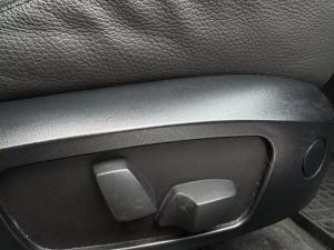 Grey BMW 330 2008 in Riga, with an engine capacity of 3.00 L and mileage of 414 thousand km for 3690 €, photo 24 on AUTOMOTO.COM.LV