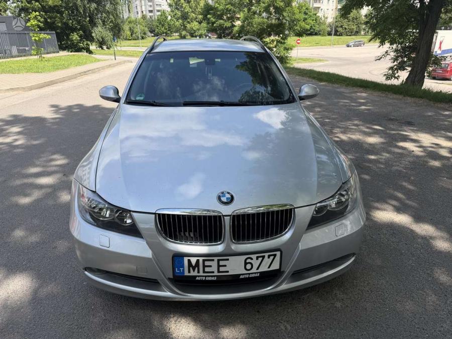 Pelēks BMW 330 2008 Kauņa, ar dzinēja tilpumu 2.99 L un nobraukumu 350 tūkst. km par 4200 €, foto 4 vietnē AUTOMOTO.COM.LV