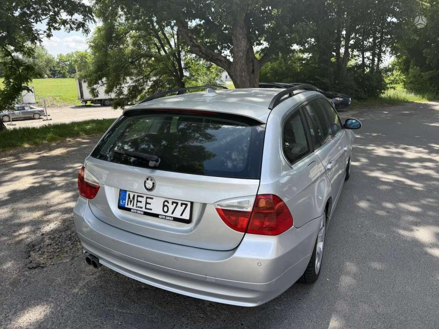 Pelēks BMW 330 2008 Kauņa, ar dzinēja tilpumu 2.99 L un nobraukumu 350 tūkst. km par 4200 €, foto 7 vietnē AUTOMOTO.COM.LV