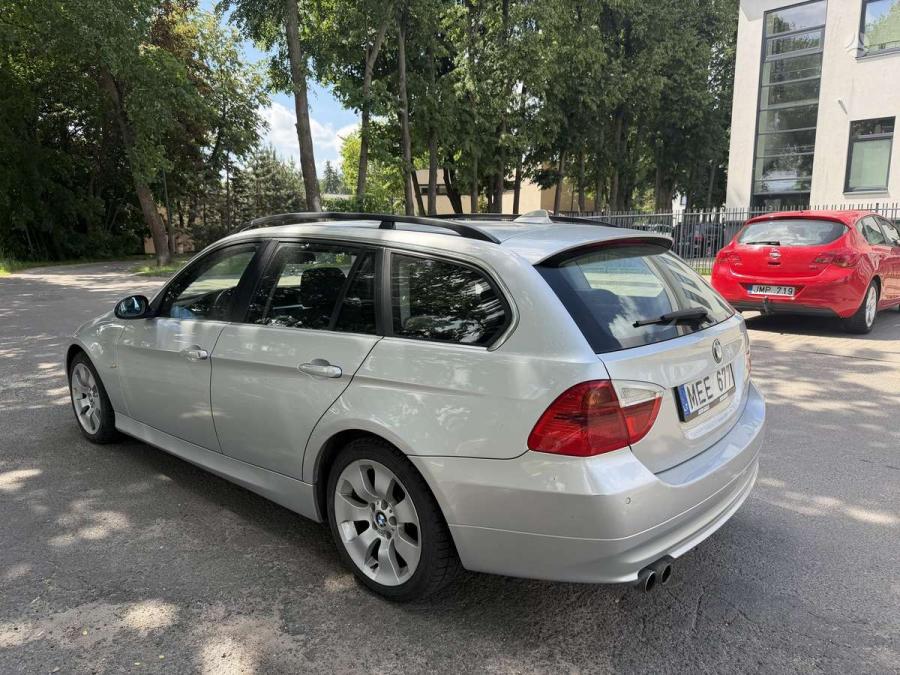 Pelēks BMW 330 2008 Kauņa, ar dzinēja tilpumu 2.99 L un nobraukumu 350 tūkst. km par 4200 €, foto 8 vietnē AUTOMOTO.COM.LV