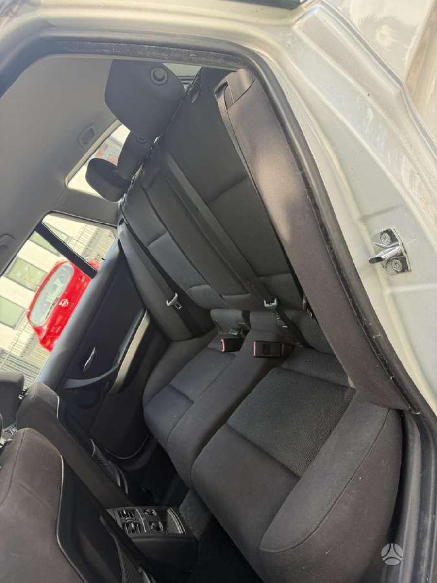 Pelēks BMW 330 2008 Kauņa, ar dzinēja tilpumu 2.99 L un nobraukumu 350 tūkst. km par 4200 €, foto 11 vietnē AUTOMOTO.COM.LV