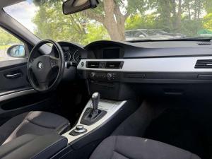 Pelēks BMW 330 2008 Kauņa, ar dzinēja tilpumu 2.99 L un nobraukumu 350 tūkst. km par 4200 €, foto 12 vietnē AUTOMOTO.COM.LV