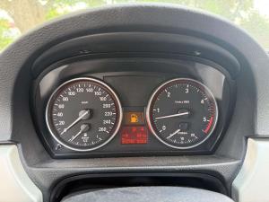 Pelēks BMW 330 2008 Kauņa, ar dzinēja tilpumu 2.99 L un nobraukumu 350 tūkst. km par 4200 €, foto 13 vietnē AUTOMOTO.COM.LV
