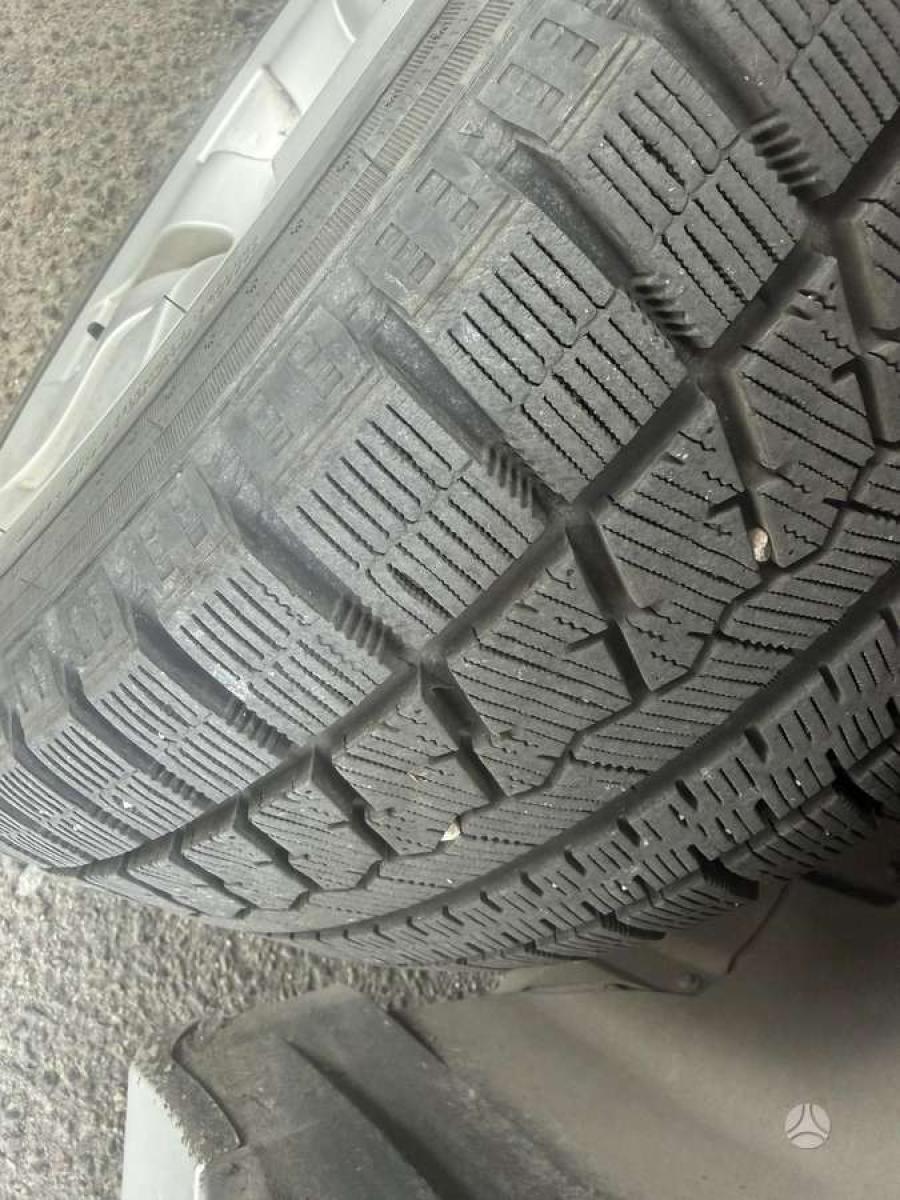 Pelēks BMW 330 2008 Kauņa, ar dzinēja tilpumu 2.99 L un nobraukumu 350 tūkst. km par 4200 €, foto 16 vietnē AUTOMOTO.COM.LV