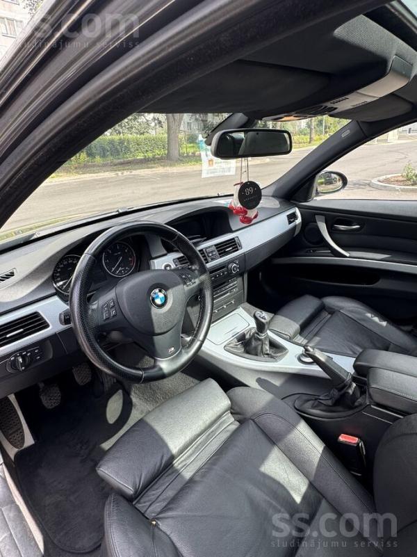 Pelēks BMW 330 2008 Rīga, ar dzinēja tilpumu 3.00 L un nobraukumu 0 tūkst. km par 5000 €, foto 4 vietnē AUTOMOTO.COM.LV