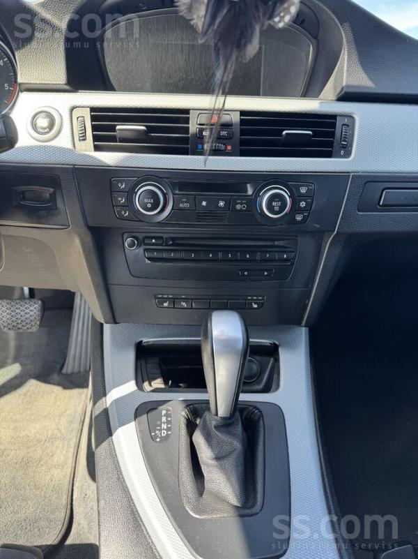 Grey BMW 330 2008 in Riga, with an engine capacity of 3.00 L and mileage of 350 thousand km for 5300 €, photo 6 on AUTOMOTO.COM.LV