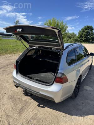 Grey BMW 330 2008 in Riga, with an engine capacity of 3.00 L and mileage of 350 thousand km for 5300 €, photo 12 on AUTOMOTO.COM.LV