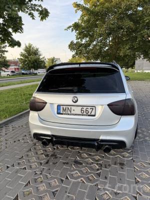 Pelēks BMW 330 2008 Rīga, ar dzinēja tilpumu 3.00 L un nobraukumu 380 tūkst. km par 7000 €, foto 5 vietnē AUTOMOTO.COM.LV