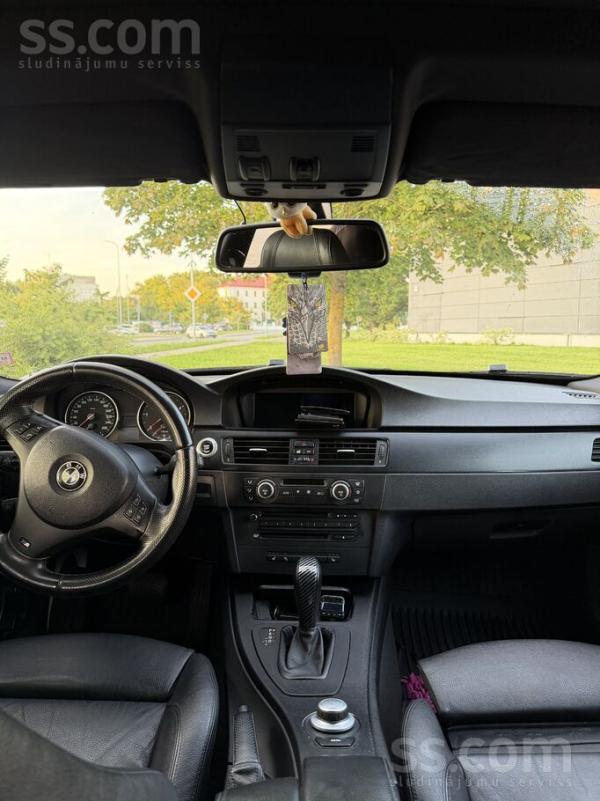 Grey BMW 330 2008 in Riga, with an engine capacity of 3.00 L and mileage of 380 thousand km for 7000 €, photo 7 on AUTOMOTO.COM.LV