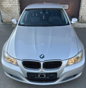Pelēks BMW 330 2009 Kretinga, ar dzinēja tilpumu 3.00 L un nobraukumu 266 tūkst. km par 5700 €, foto 4 vietnē AUTOMOTO.COM.LV