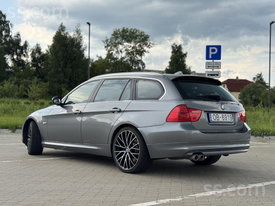 Pelēks BMW 330 2009 Rēzekne, ar dzinēja tilpumu 3.00 L un nobraukumu 275 tūkst. km par 7000 €, foto 3 vietnē AUTOMOTO.COM.LV