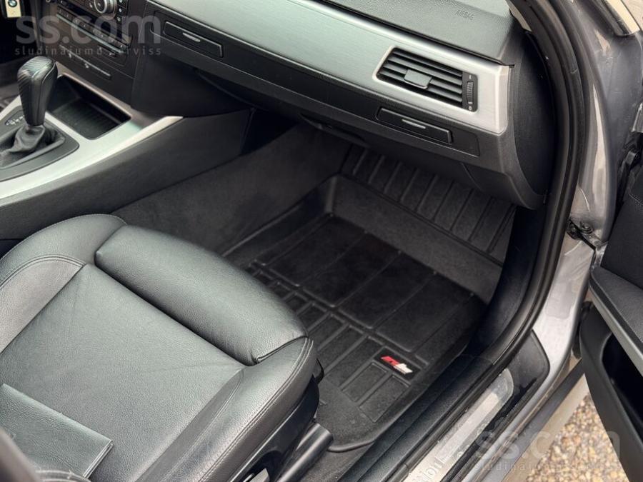 Pelēks BMW 330 2009 Rēzekne, ar dzinēja tilpumu 3.00 L un nobraukumu 275 tūkst. km par 7000 €, foto 9 vietnē AUTOMOTO.COM.LV