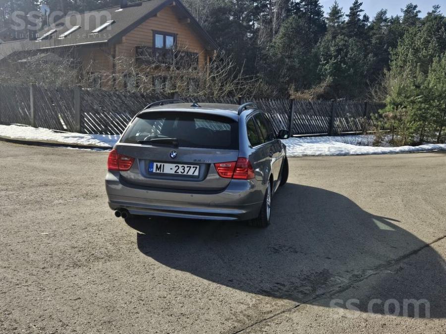 Grey BMW 330 2009 in Riga, with an engine capacity of 3.00 L and mileage of 360 thousand km for 6450 €, photo 4 on AUTOMOTO.COM.LV