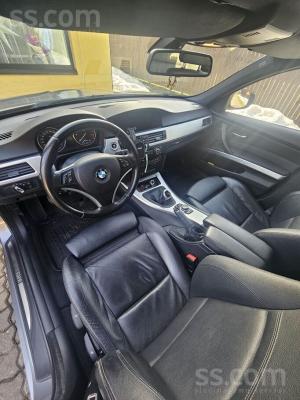 Grey BMW 330 2009 in Riga, with an engine capacity of 3.00 L and mileage of 360 thousand km for 6450 €, photo 8 on AUTOMOTO.COM.LV