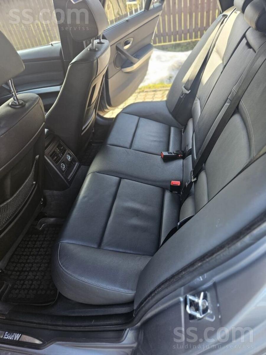 Grey BMW 330 2009 in Riga, with an engine capacity of 3.00 L and mileage of 360 thousand km for 6450 €, photo 9 on AUTOMOTO.COM.LV